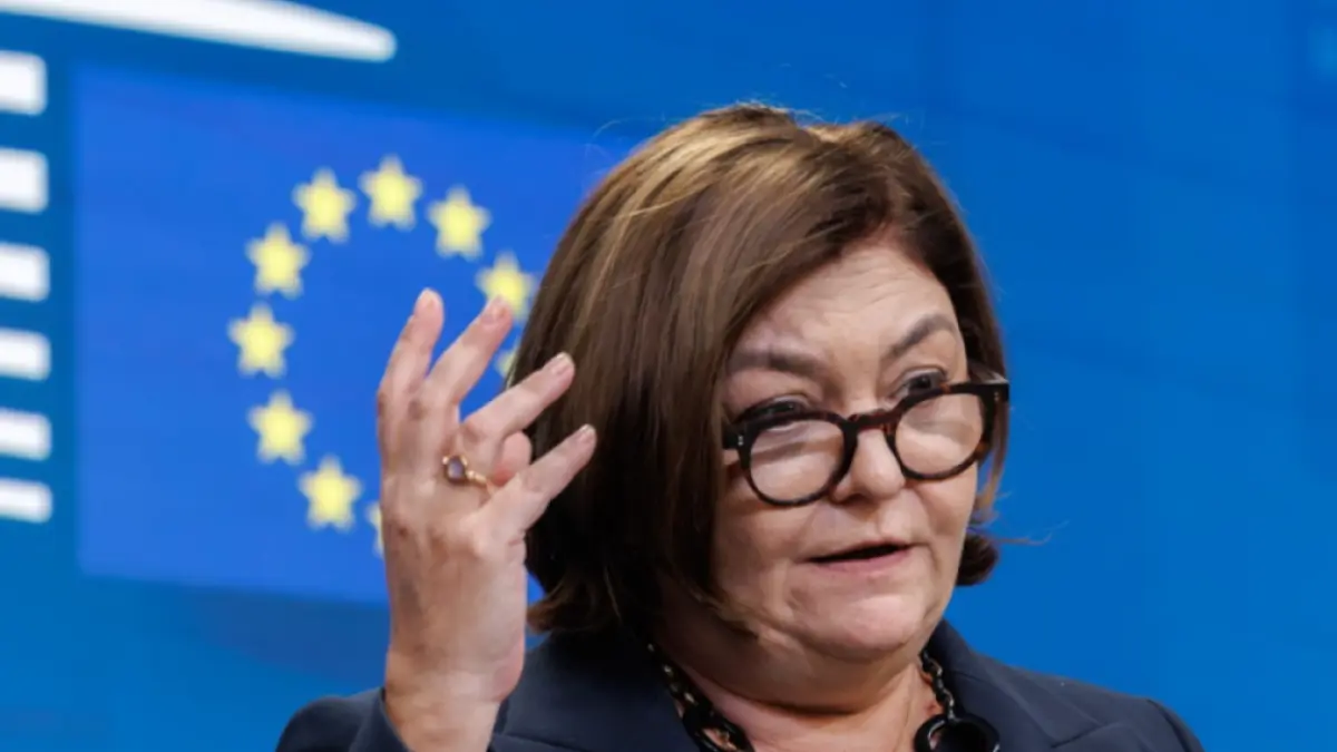 Comisarul european pentru transporturi, Adina Vălean, a demisionat din ...